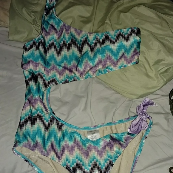 Apostrophe | Swim | One Piece One Arm Swimsuit | Poshmark